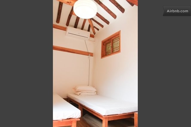 Todaki Korean Traditional House in Jongno-gu