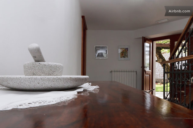 ana pravca, Karst holiday home in Divača